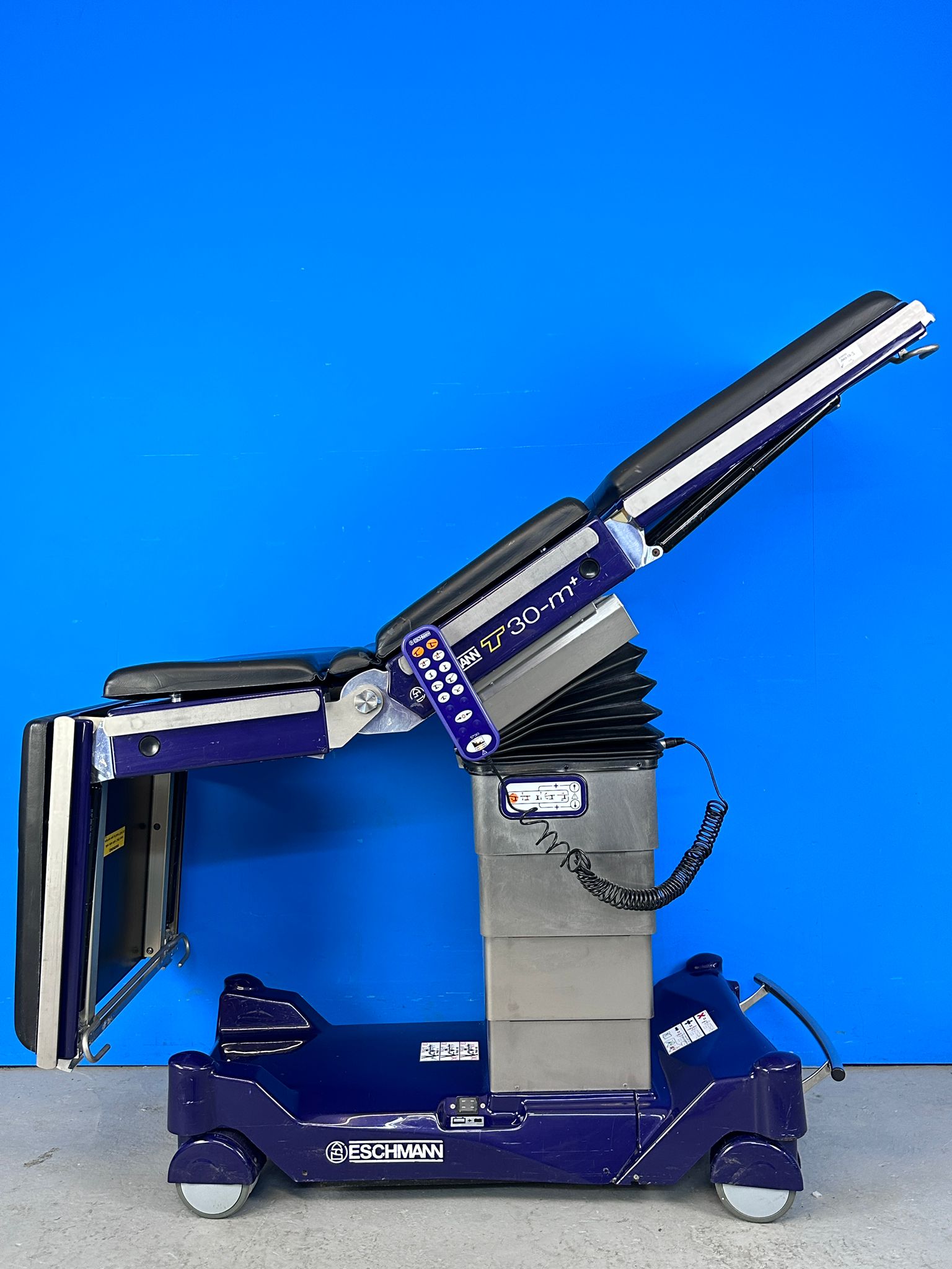 ESCHMANN T30-M+ O/R Table – MedGill Ltd