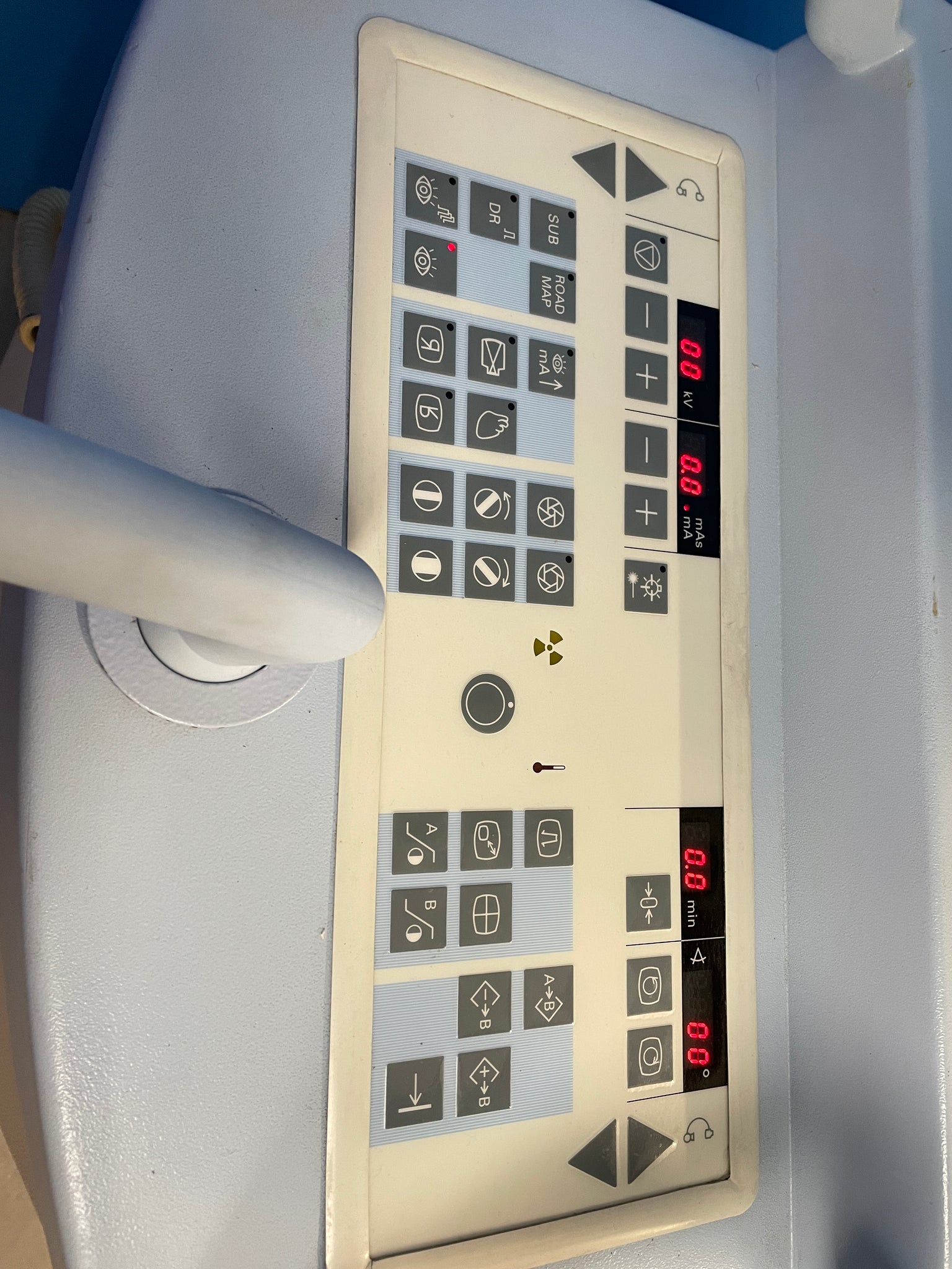 SIEMENS SIREMOBIL Compact L C-Arm – Med_Gill Ltd