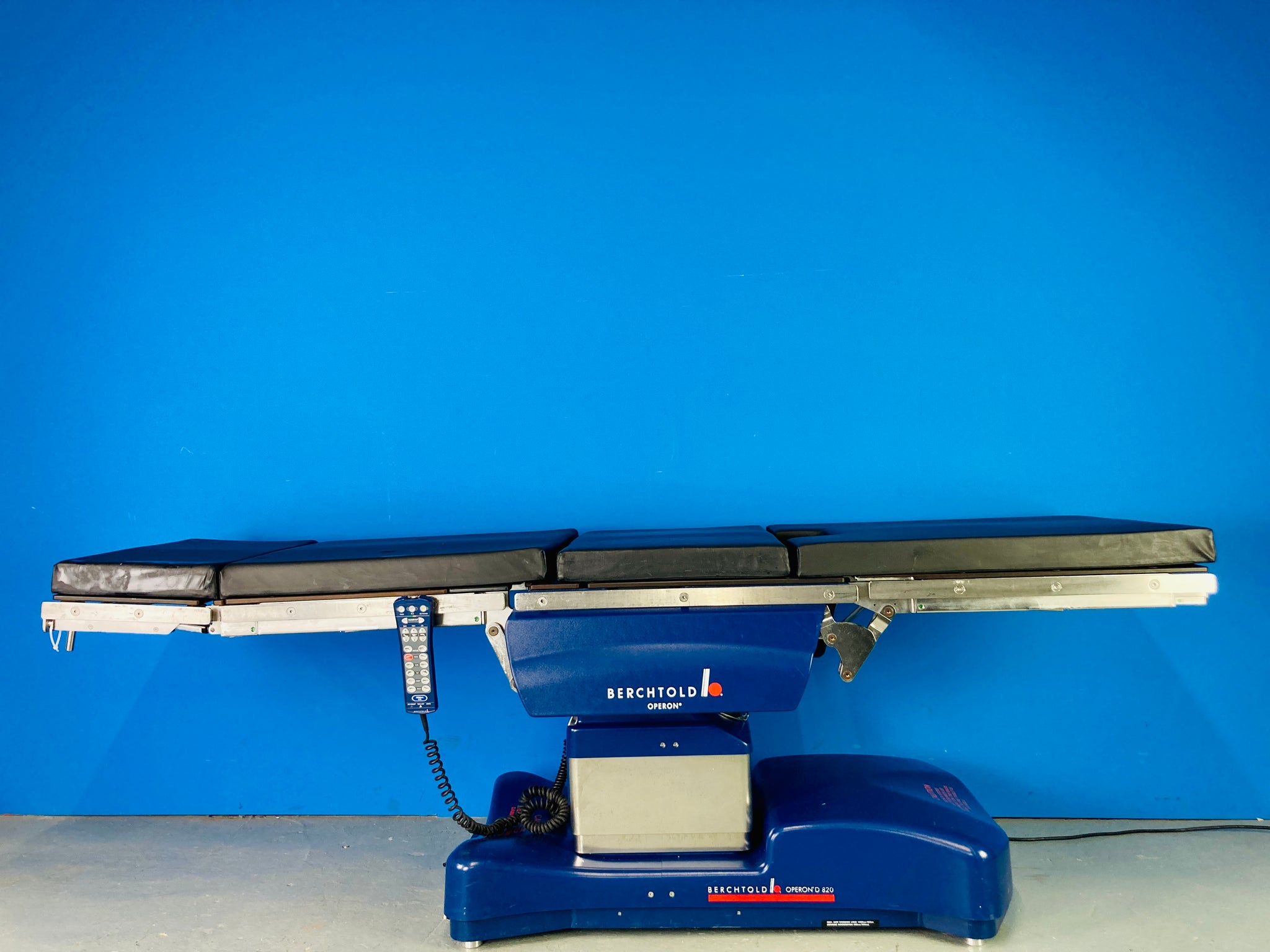 Berchtold Operon-D820 Electric Operating Table with Remote and Cushion ...