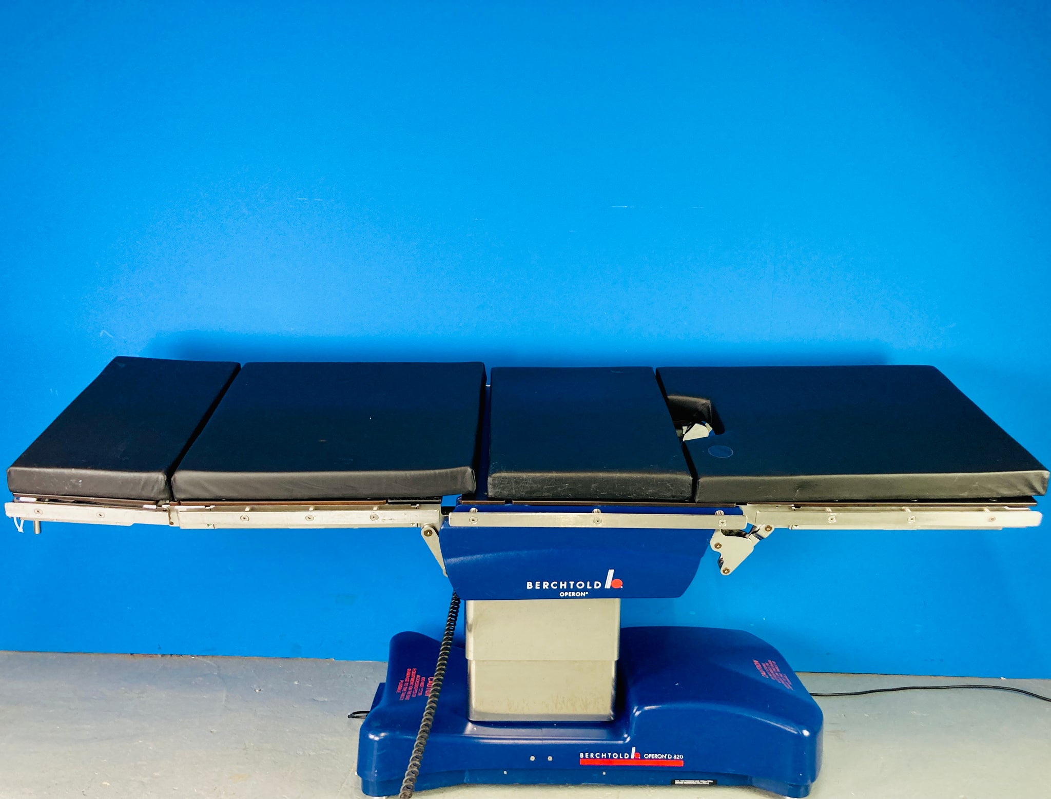 Berchtold Operon-D820 Electric Operating Table with Remote and Cushion ...