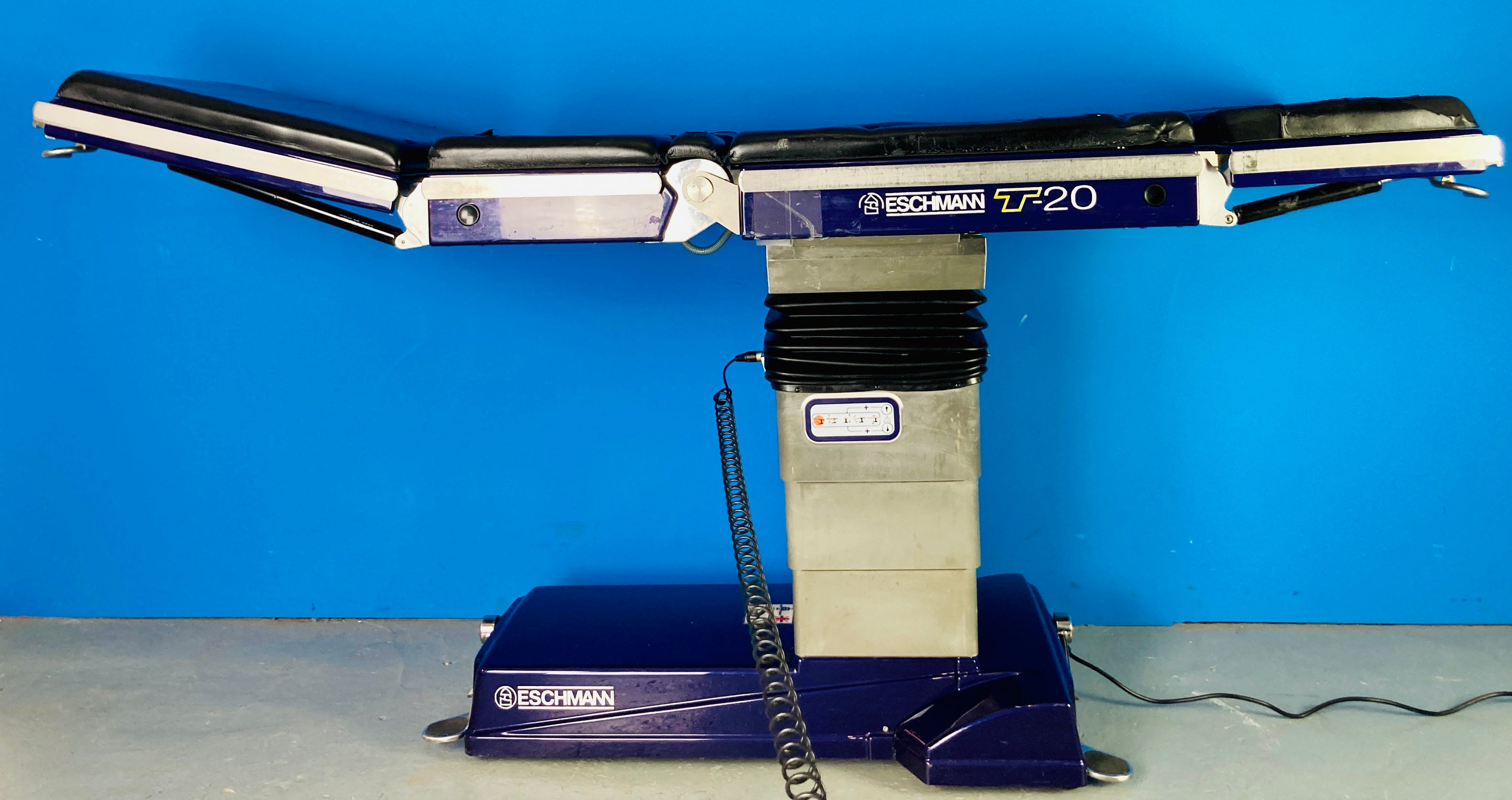 Eschmann T-20 Operating Table With Remote Control – MedGill Ltd